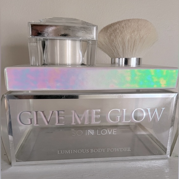Victoria's Secret | Skincare | Rare Large Victorias Secret Give Me Glow ...
